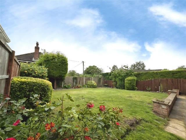 3 bedroom detached house to rent
