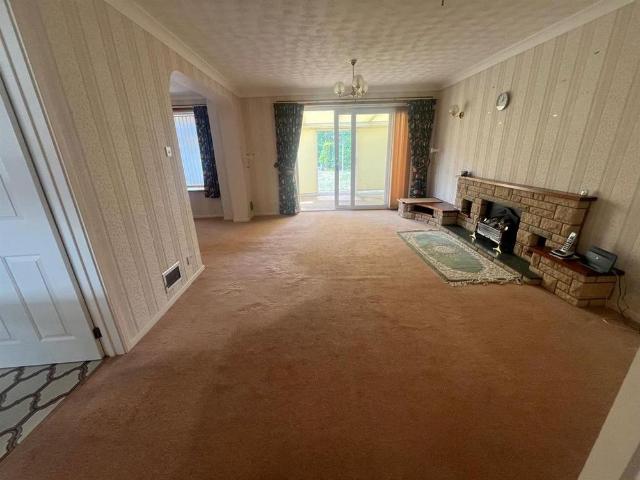 3 bedroom detached house to rent