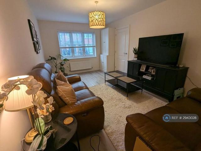 3 bedroom detached house to rent