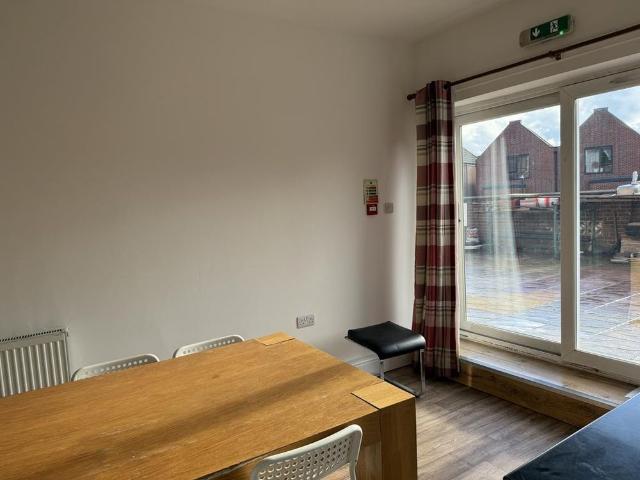3 bedroom detached house to rent