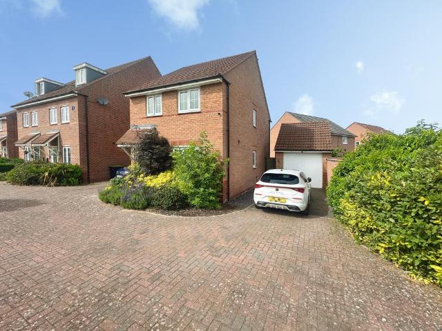 3 bedroom detached house to rent