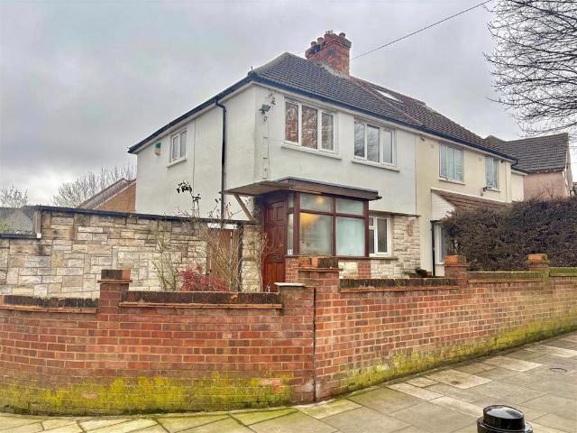 3 bedroom semi detached house to rent
