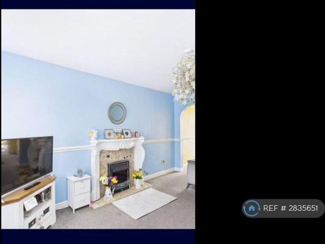 3 bedroom detached house to rent