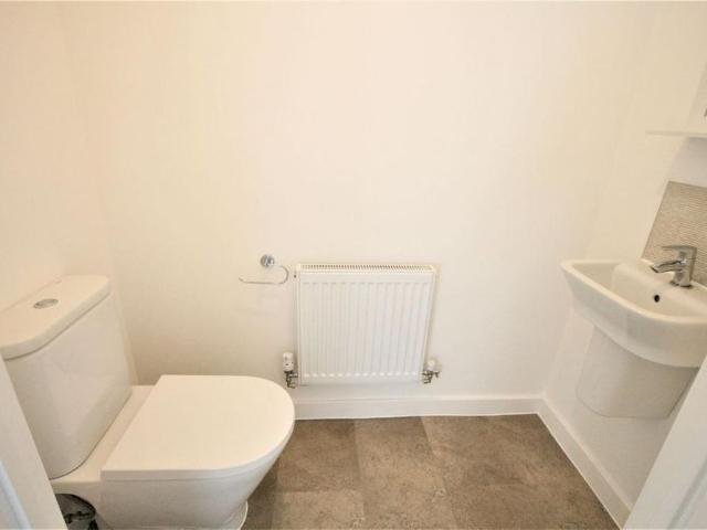 3 bedroom detached house to rent