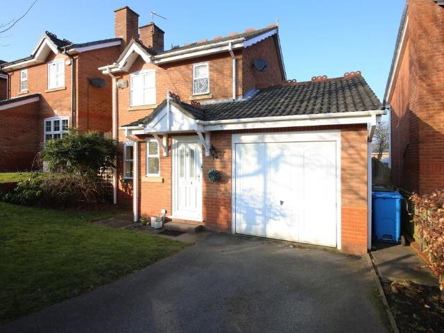 3 bedroom detached house to rent