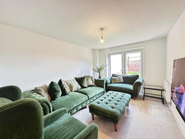 3 bedroom detached house to rent