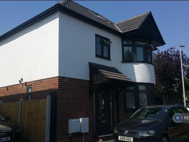 3 bedroom detached house to rent