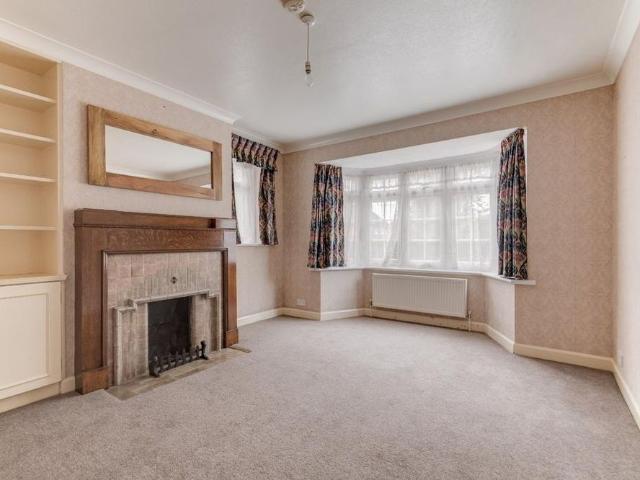 3 bedroom detached house to rent