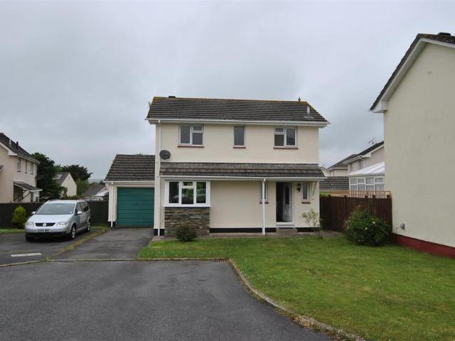 3 bedroom detached house to rent