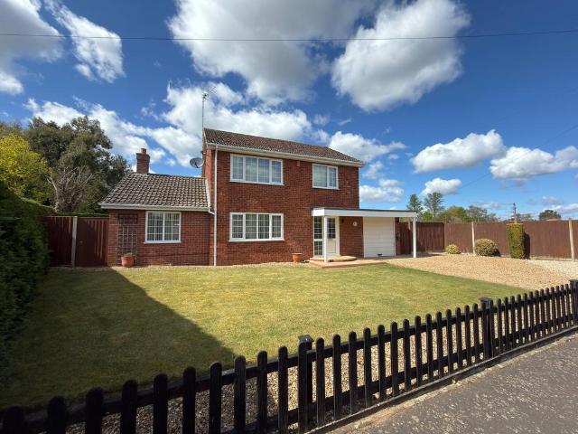 3 bedroom detached house to rent