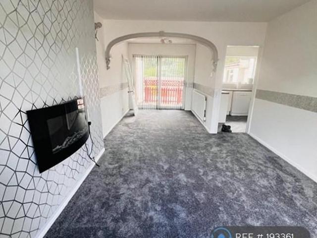 3 bedroom detached house to rent