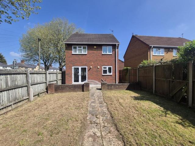 3 bedroom detached house to rent