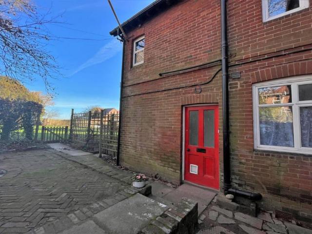 3 bedroom detached house to rent