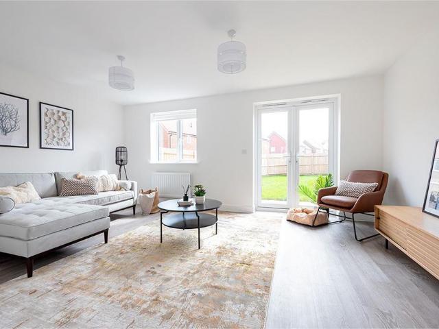 3 bedroom detached house to rent