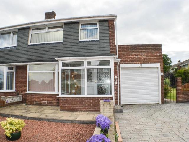 3 bedroom detached house to rent