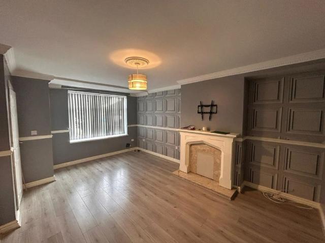3 bedroom detached house to rent