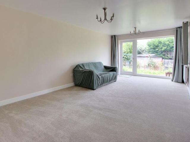 3 bedroom detached house to rent