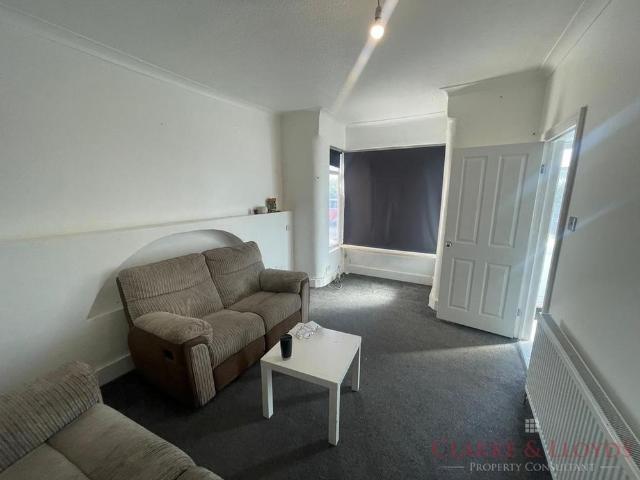 3 bedroom detached house to rent