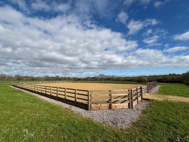 3 bedroom detached house to rent