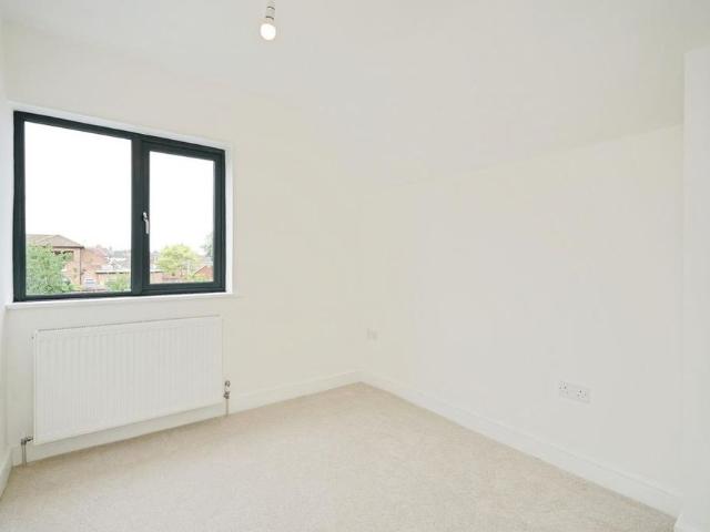 3 bedroom detached house to rent