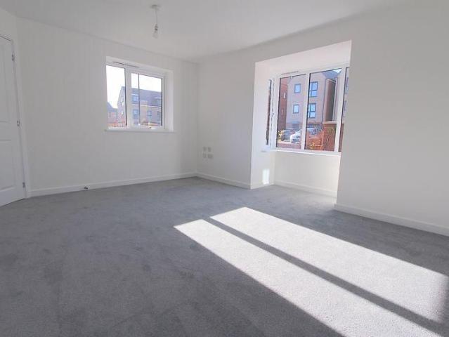 3 bedroom detached house to rent