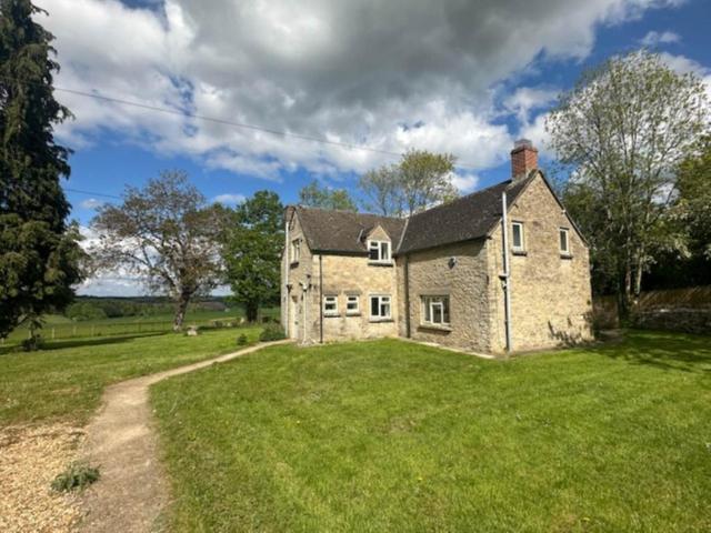 3 bedroom detached house to rent