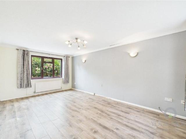 3 bedroom detached house to rent