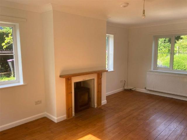 3 bedroom detached house to rent