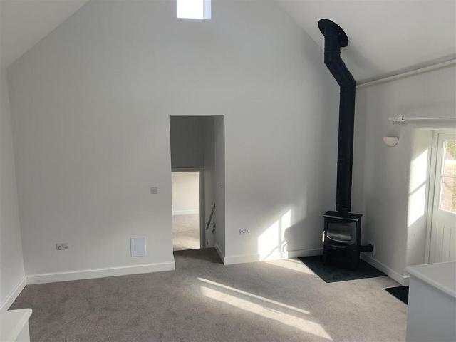 3 bedroom detached house to rent