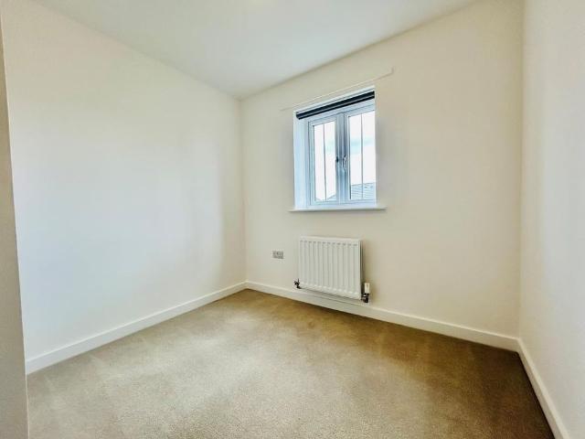3 bedroom detached house to rent