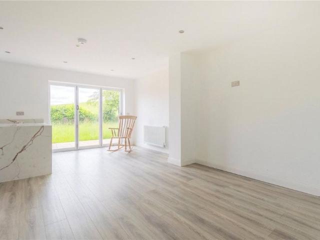 3 bedroom detached house to rent