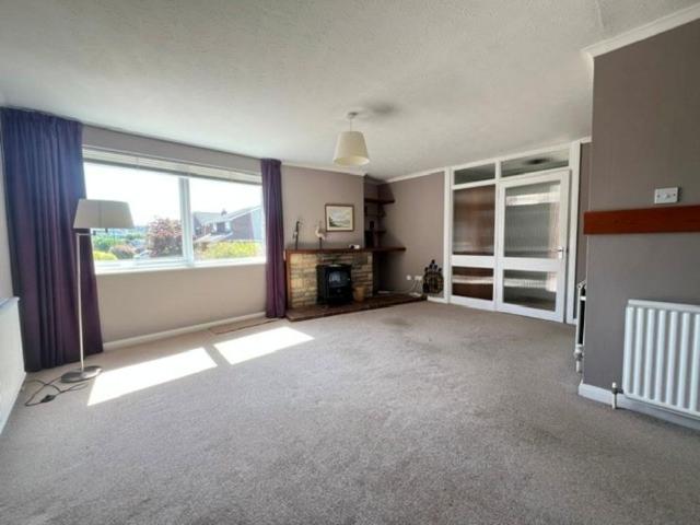 3 bedroom detached house to rent