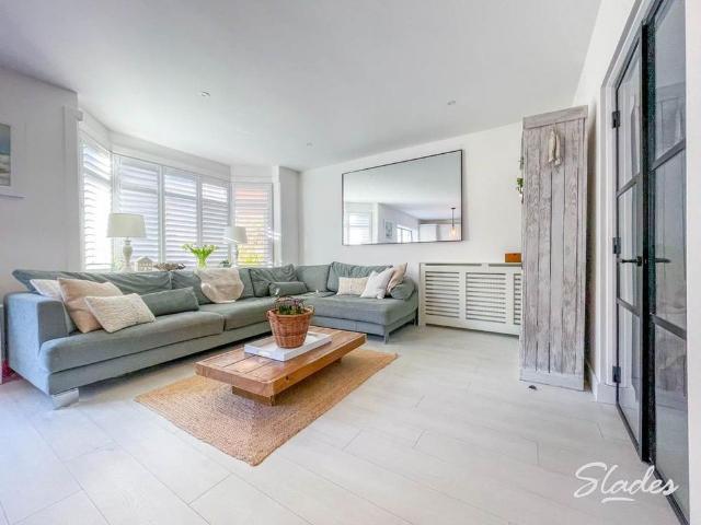 3 bedroom detached house to rent