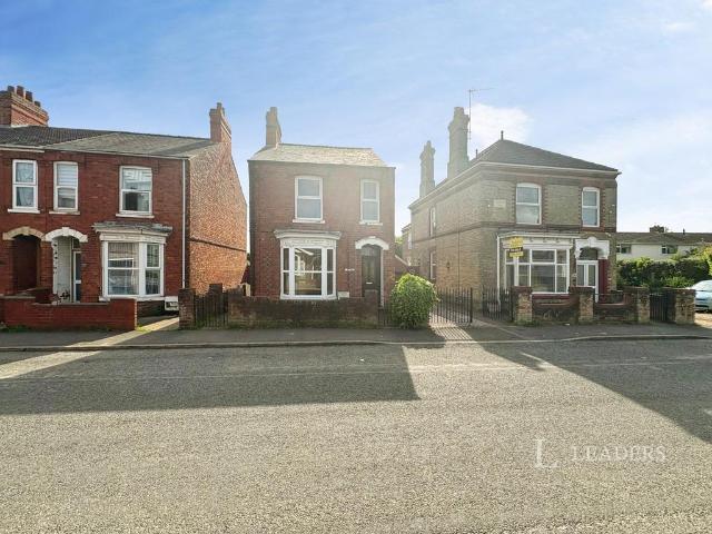 3 bedroom detached house to rent