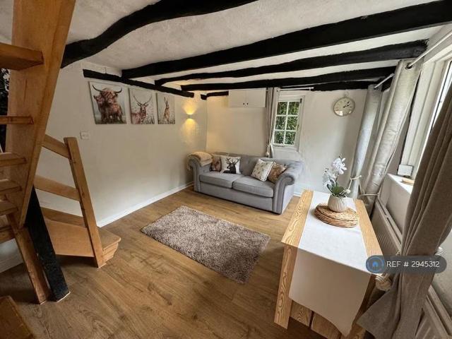 3 bedroom detached house to rent