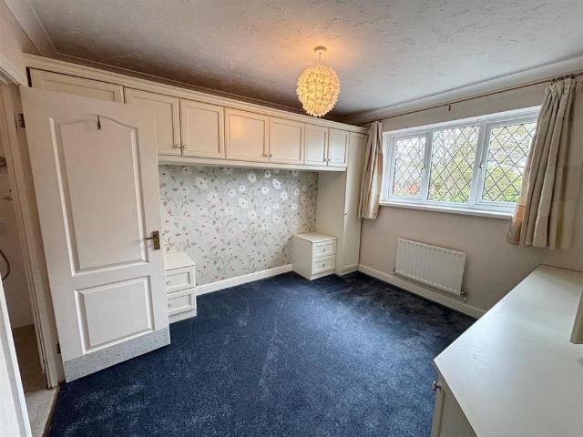 3 bedroom detached house to rent