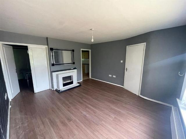 3 bedroom detached house to rent