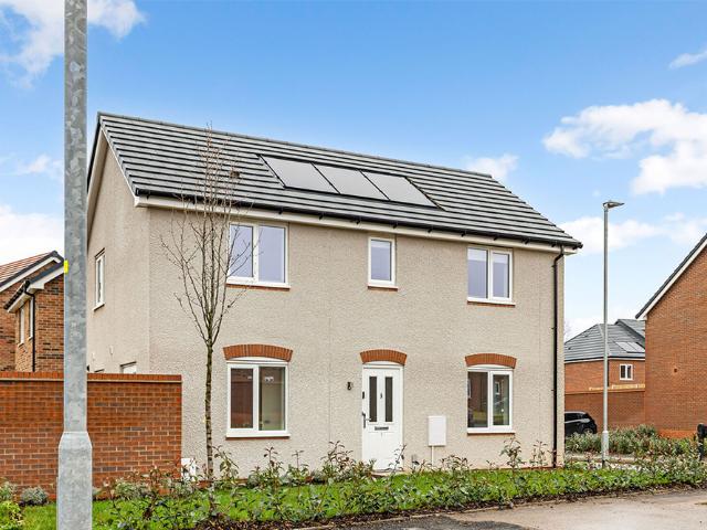 3 bedroom detached house to rent