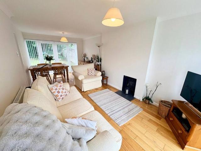 3 bedroom detached house to rent