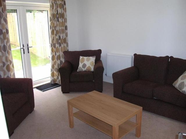 3 bedroom detached house to rent