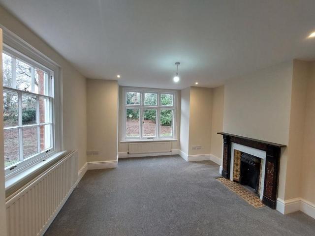 3 bedroom detached house to rent