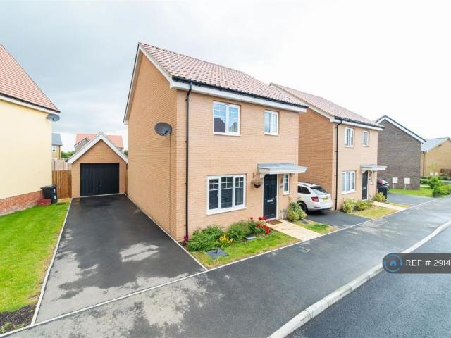 3 bedroom detached house to rent