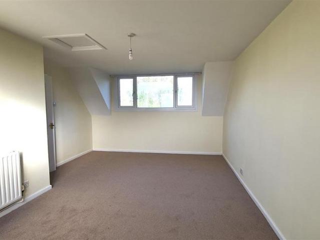 3 bedroom detached house to rent