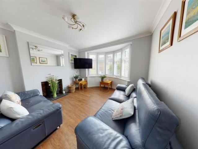 3 bedroom detached house to rent