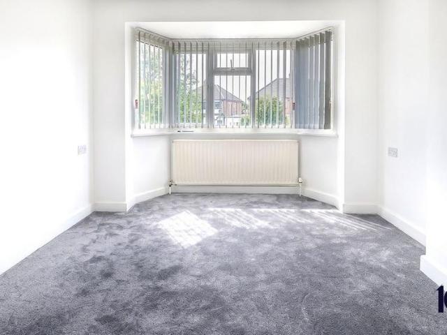 3 bedroom detached house to rent