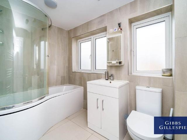 3 bedroom detached house to rent