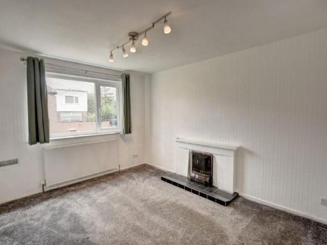 3 bedroom detached house to rent