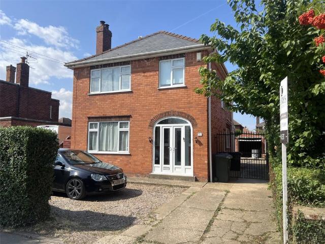 3 bedroom detached house to rent