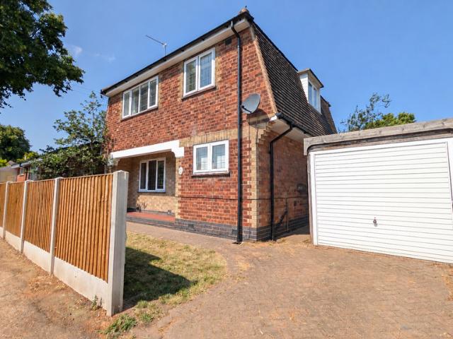 3 bedroom detached house to rent