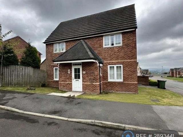 3 bedroom detached house to rent